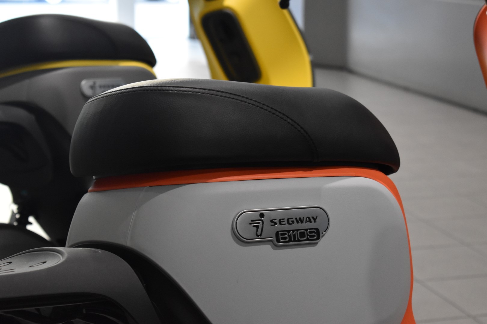 Από €1.119 το ηλεκτρικό σκούτερ Segway B110S για την Black Friday ...